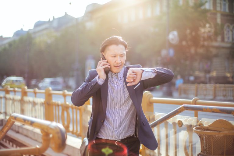 How to avoid employee tardy?